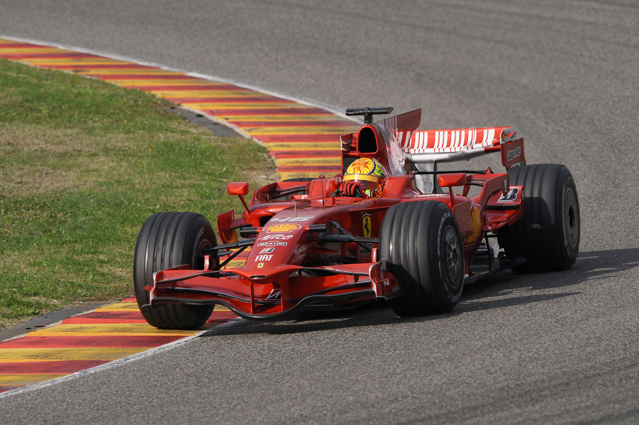 Sonic Fields:Valentino Rossi Ferrari F2008 Wallpaper